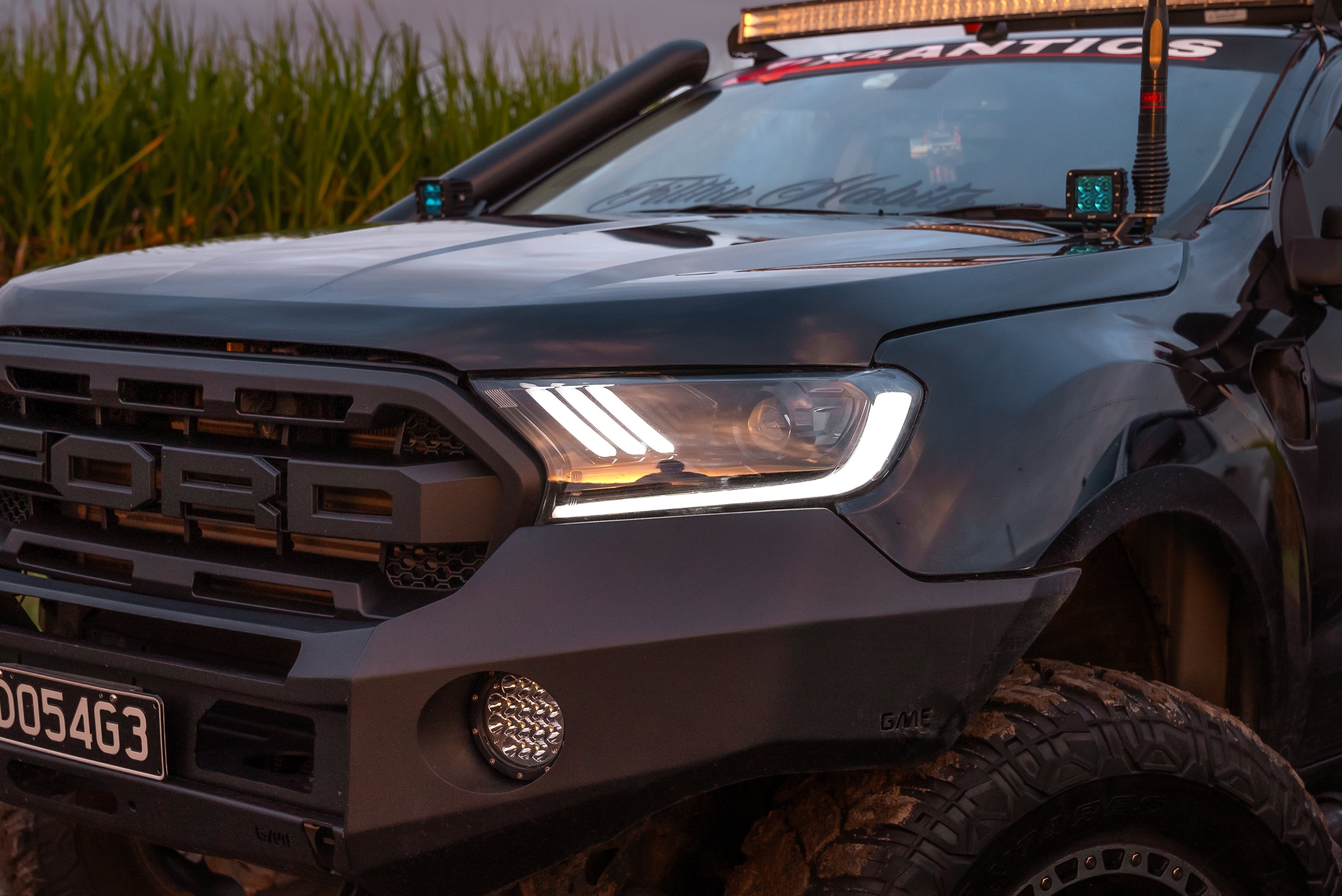 How to Install LED Sequential Indicator Headlights (Black Pair) for Fo ...